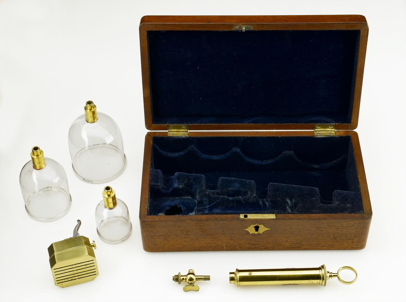 Cupping Set, mid-19th Century | Science Museum Group Collection
