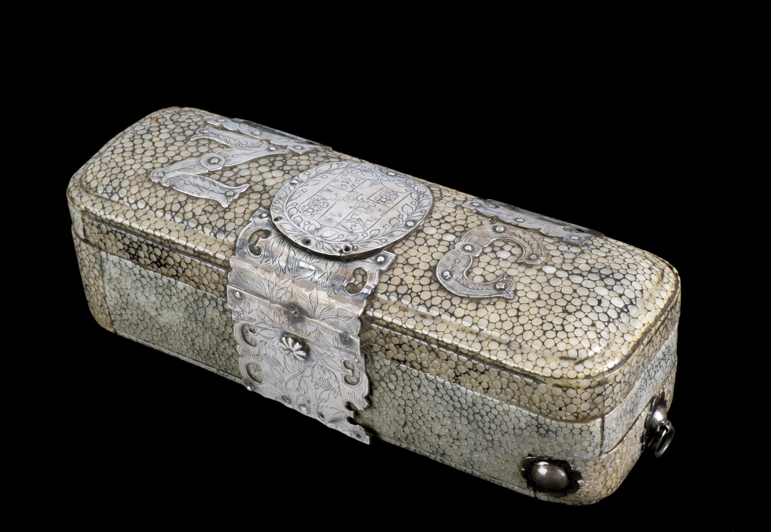 Instrument case, England, 1650-1700 | Science Museum Group Collection