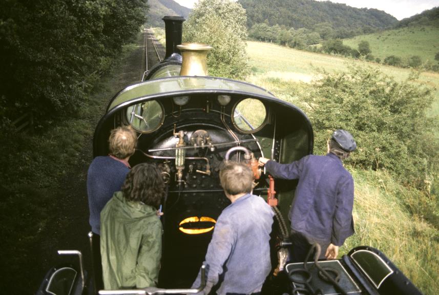 Great Northern Railway 4-2-2 locomotive Stirling Single | Science ...
