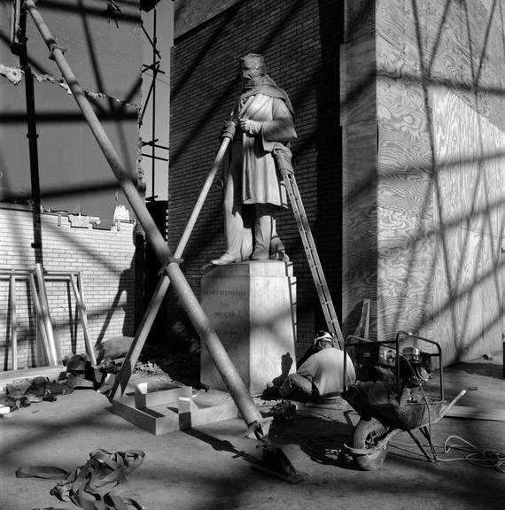 Marble statue of George Stephenson, 1852 | Science Museum Group Collection