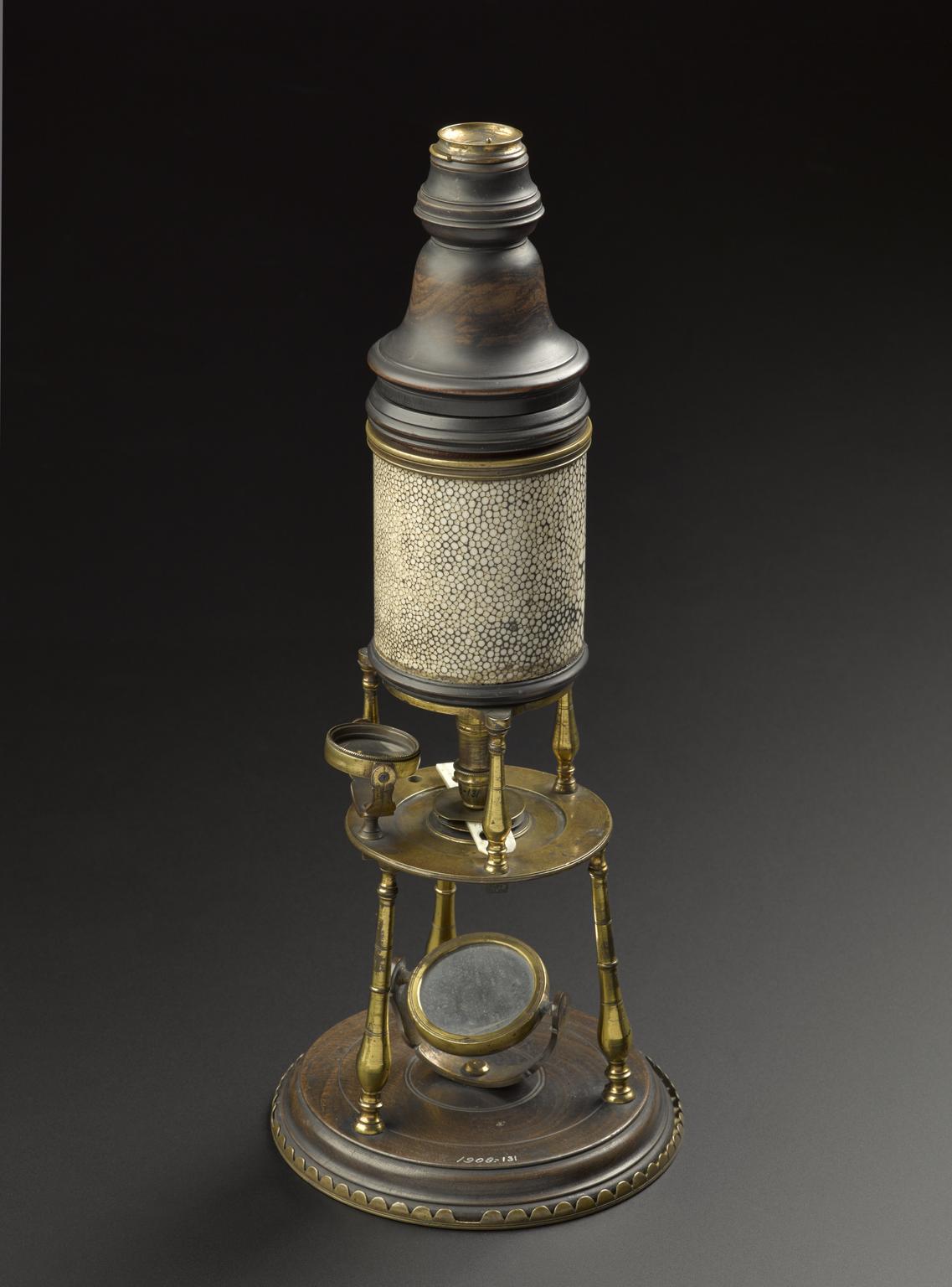 Culpeper microscope with accessories, and case | Science Museum Group Collection