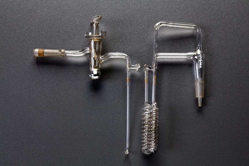 Coil condenser probably used by Edward Frankland at Owen's College ...