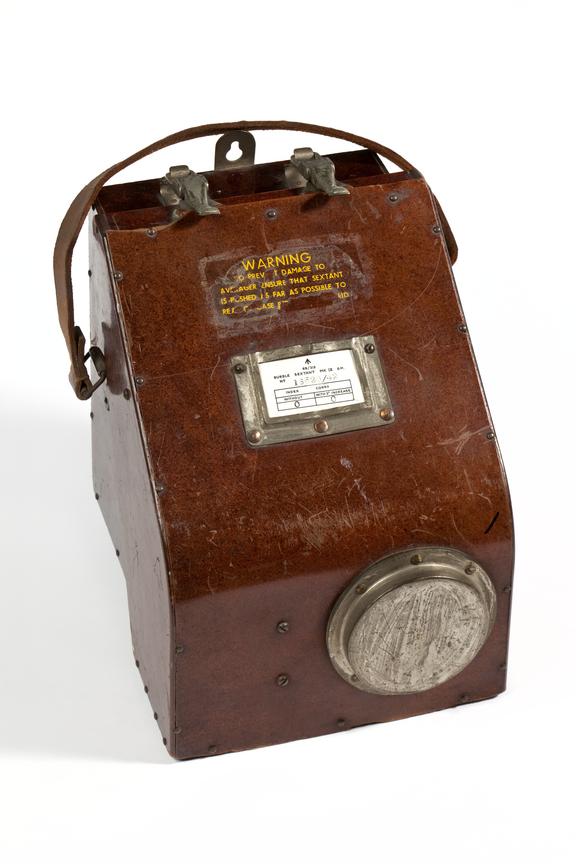 Bubble Sextant MK IX | Science Museum Group Collection