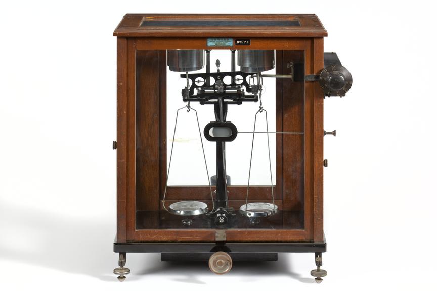 Short-Beam Chemical Balance | Science Museum Group Collection