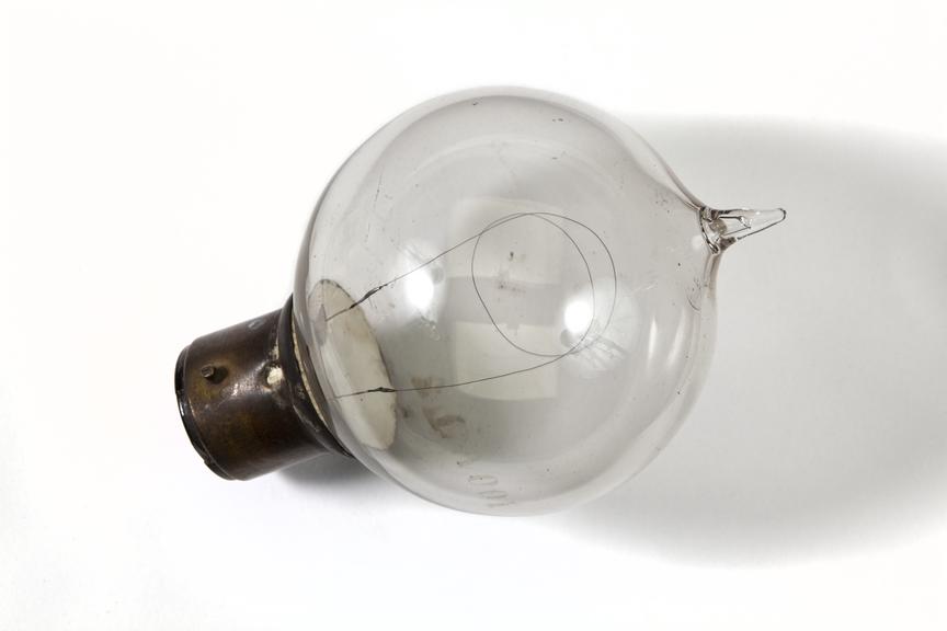 Single loop carbon filament lamp with bayonet cap | Science Museum ...