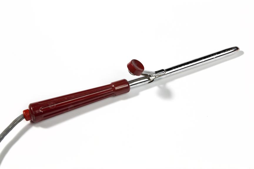 Pifco electric hair curling tongs | Science Museum Group Collection