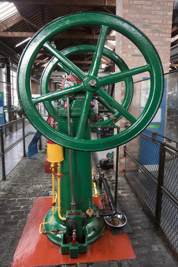 Crossley Brothers Atmospheric Gas Engine | Science Museum Group Collection