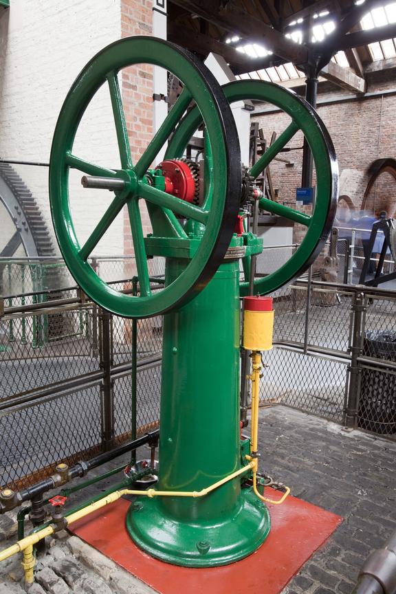 Crossley Brothers Atmospheric Gas Engine | Science Museum Group Collection