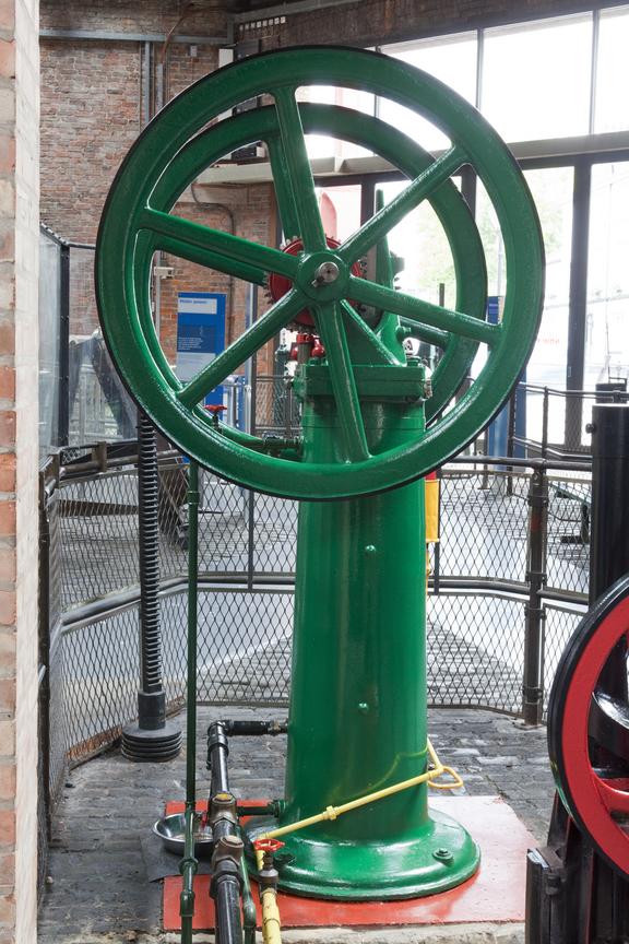 Crossley Brothers Atmospheric Gas Engine | Science Museum Group Collection