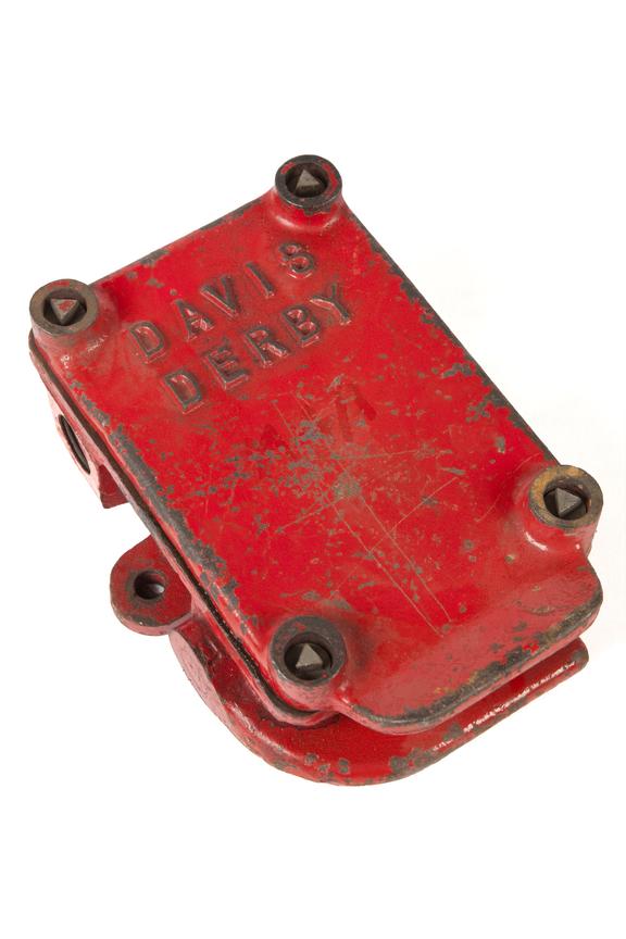 'Davis Derby' red signalling call point | Science Museum Group Collection