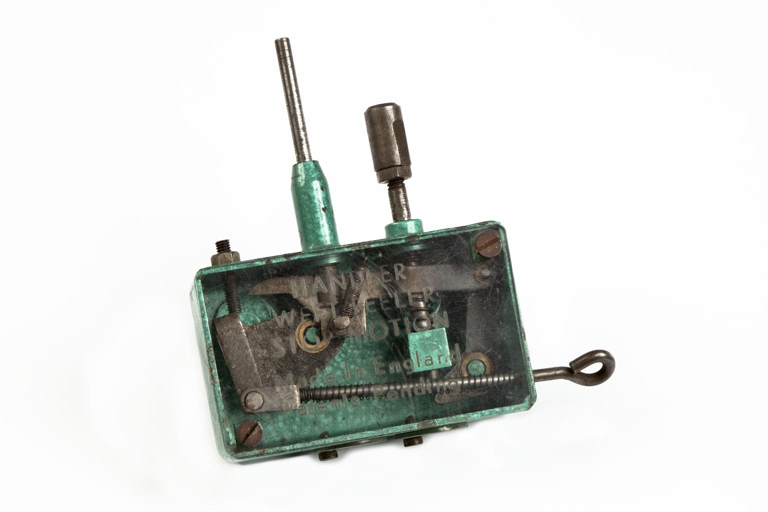 Weft feeler stop motion mechanism | Science Museum Group Collection