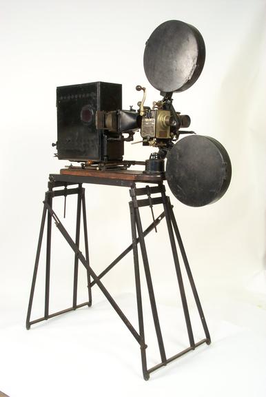 Improved Motiograph projector Model 1-A | Science Museum Group Collection