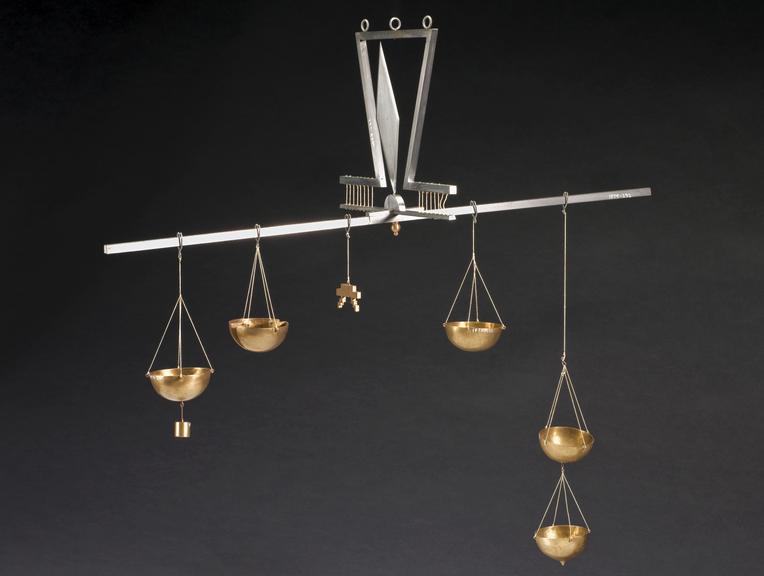 Reconstruction of the "comprehensive balance" of al Khazini described ...