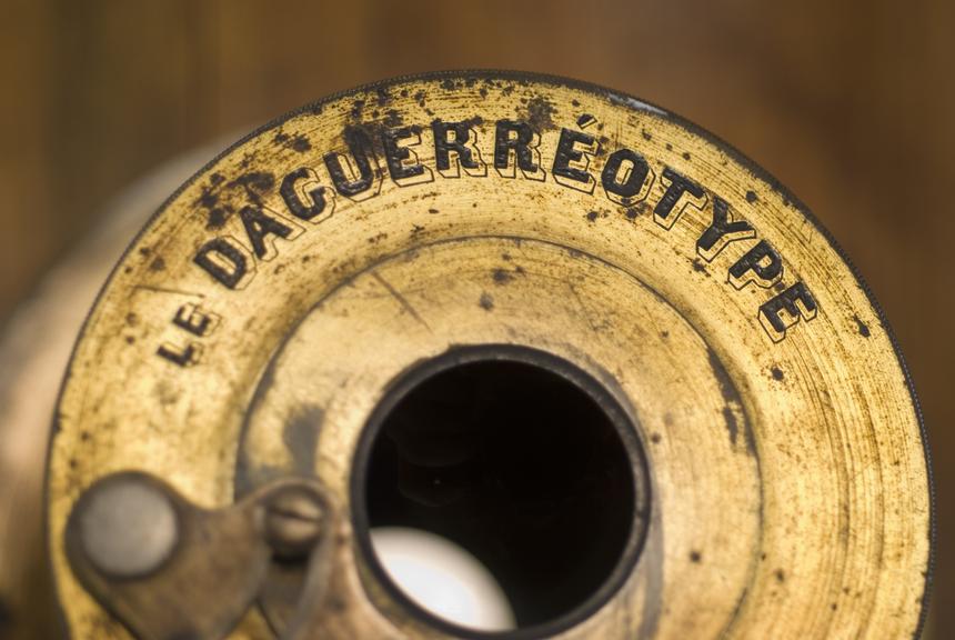 Replica of Daguerre-Giroux camera | Science Museum Group Collection