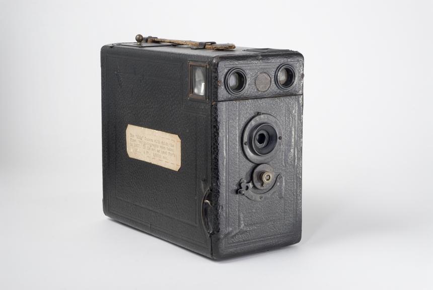 'Midg' Camera Used to Make the First Two `Cottingley fairies ...