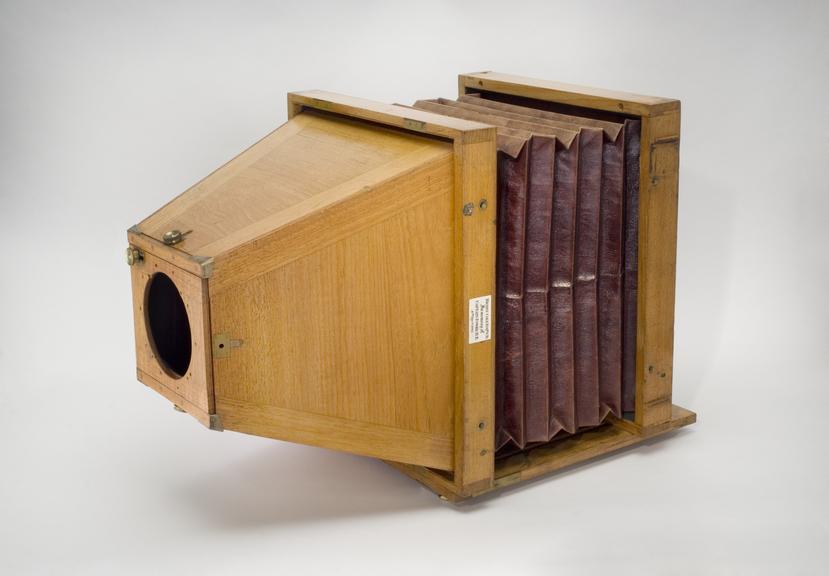 Fowke's Bellows camera | Science Museum Group Collection