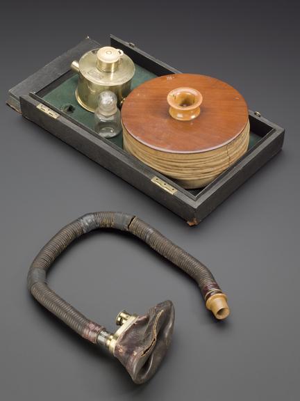 Clover-type chloroform inhaler | Science Museum Group Collection