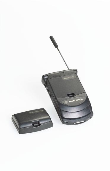 Motorola StarTAC mobile phone with chip, 1997. | Science Museum Group ...