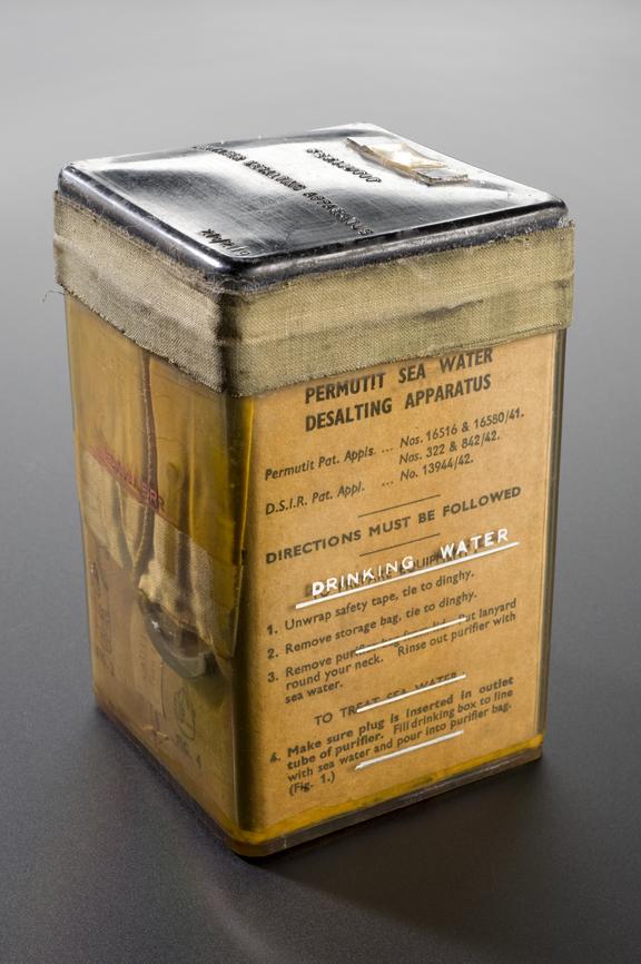 'Permutit' sea water desalination apparatus, London, England, 1940-1945 ...