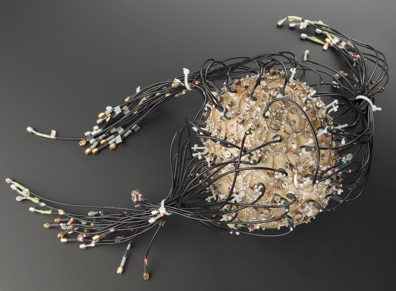 Prototype 90 channel MRI cap | Science Museum Group Collection