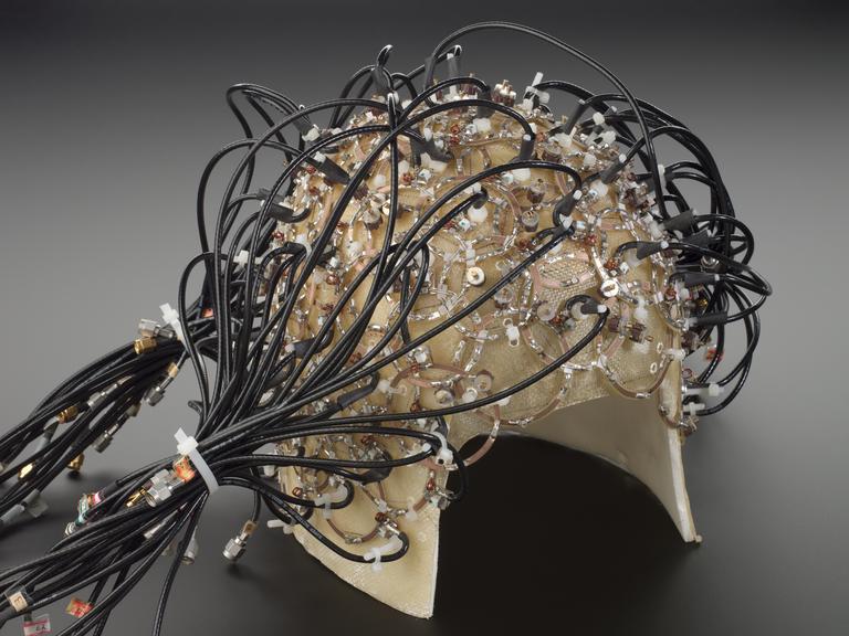 Prototype 90 channel MRI cap | Science Museum Group Collection