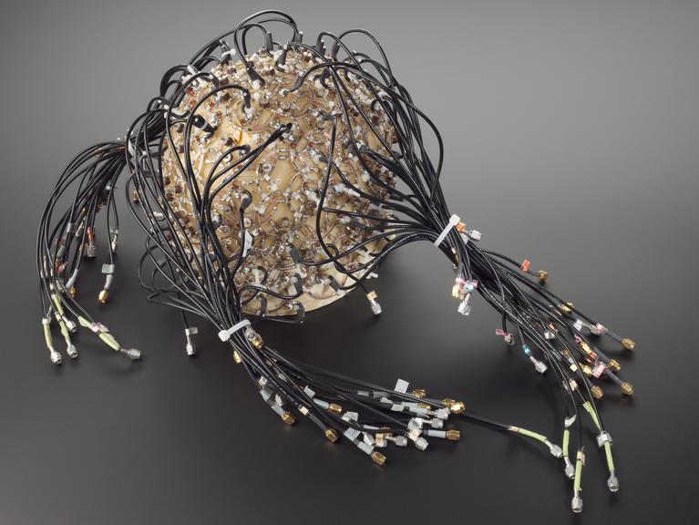 Prototype 90 channel MRI cap | Science Museum Group Collection