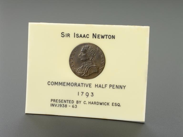 Commemorative Halfpenny Token, Isaac Newton | Science Museum Group ...