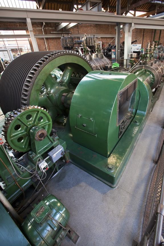 Elm Street Mill Cross-Compound Steam Engine | Science Museum Group ...