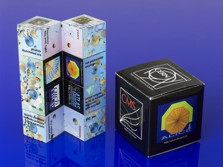 CERN folding cube | Science Museum Group Collection