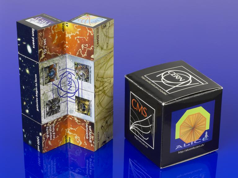 CERN folding cube | Science Museum Group Collection