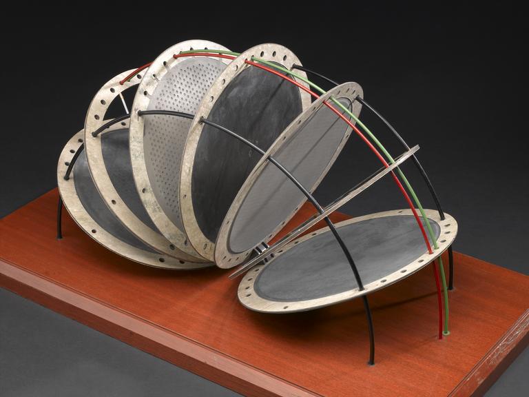 Exploded model of Bacon's fuel cell | Science Museum Group Collection