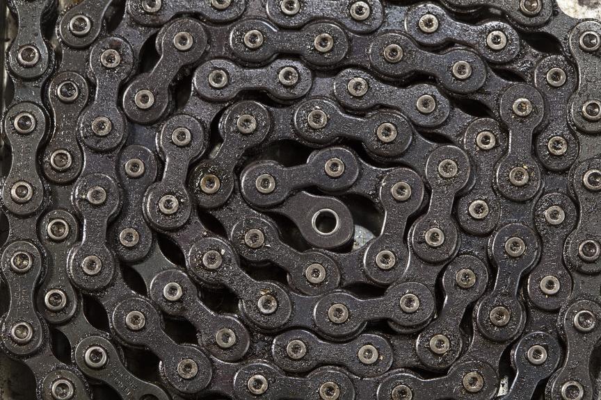 Renold bicycle chain in tin | Science Museum Group Collection