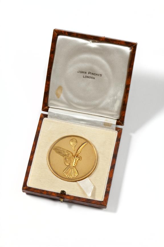 Royal Aeronautical Society Gold Medal presented to Hayne Constant ...