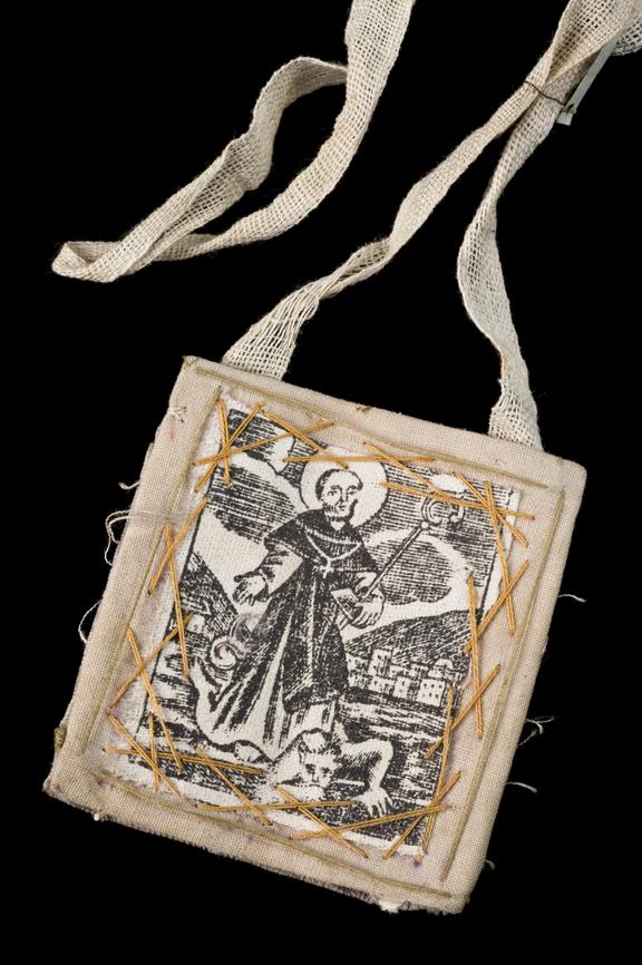 Cloth amulet, Spain, 1800-1920 | Science Museum Group Collection