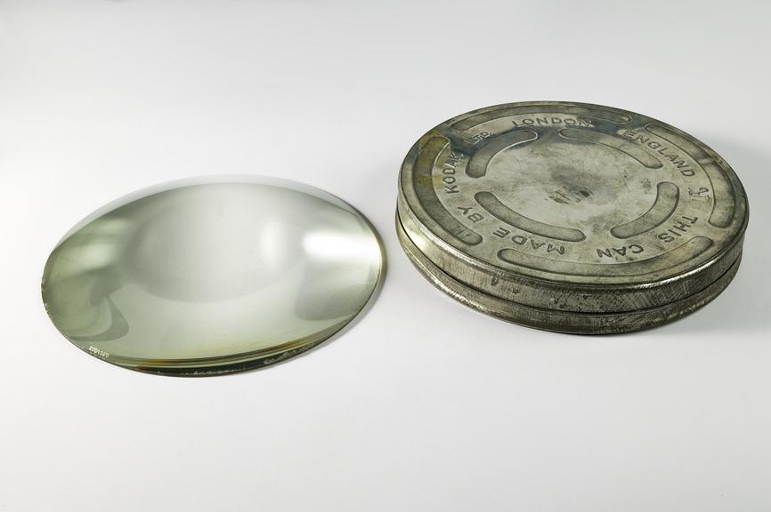 Magnifying glass lens | Science Museum Group Collection
