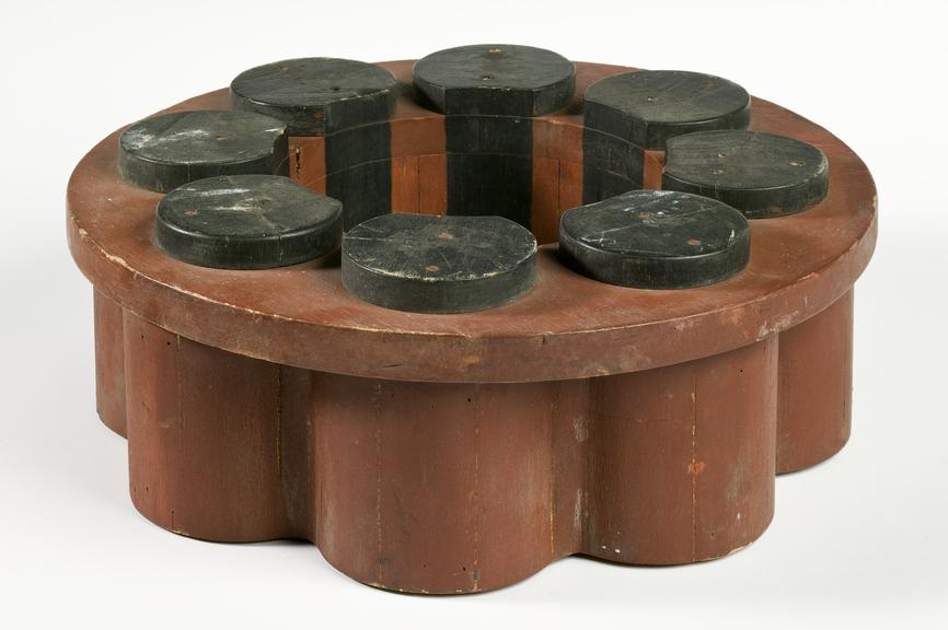 Part of a casting fro a prototype 1000 horse power axial aero engine ...