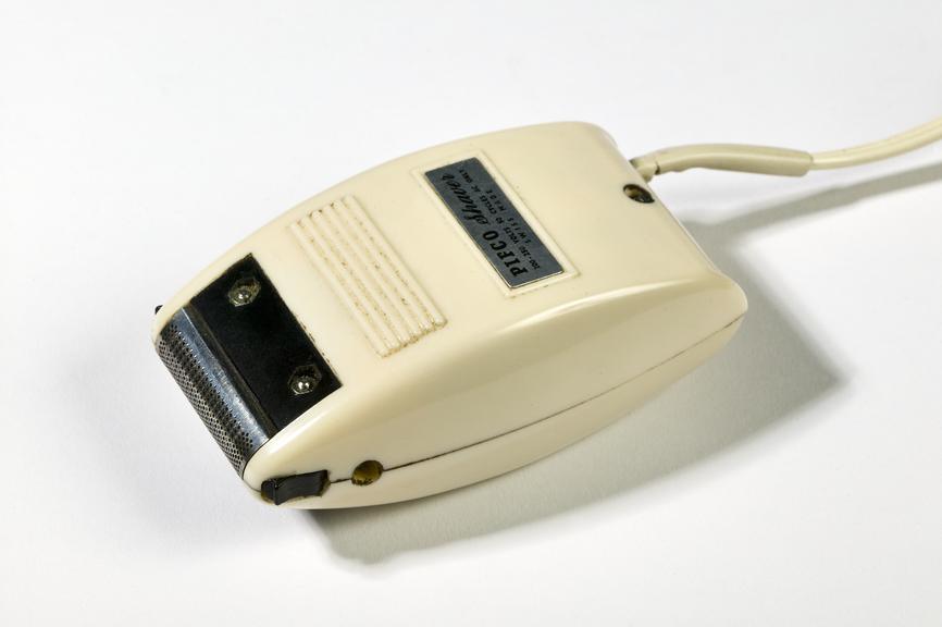 Pifco electric shaver | Science Museum Group Collection