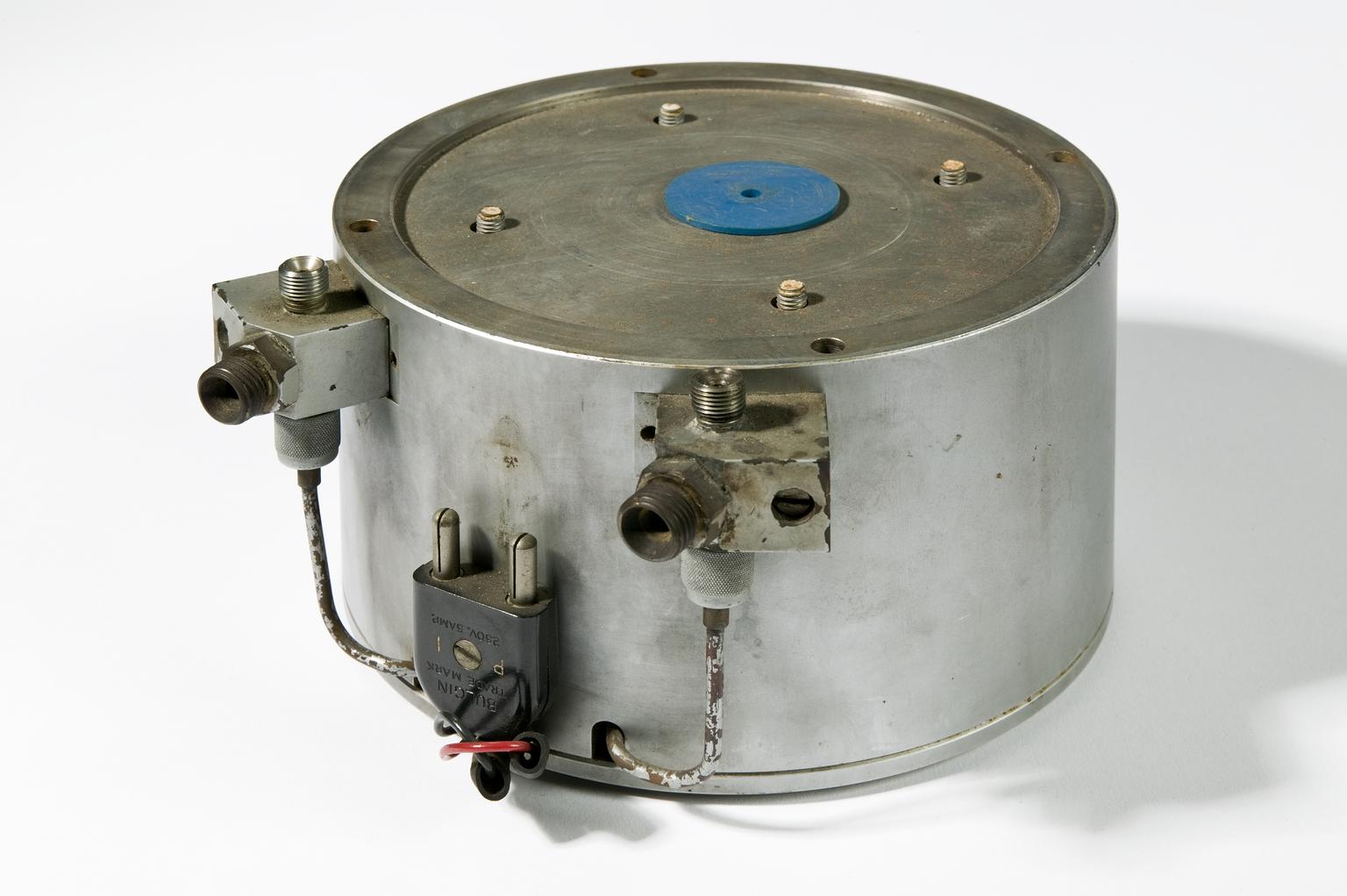 Electron microscope EM 6B | Science Museum Group Collection