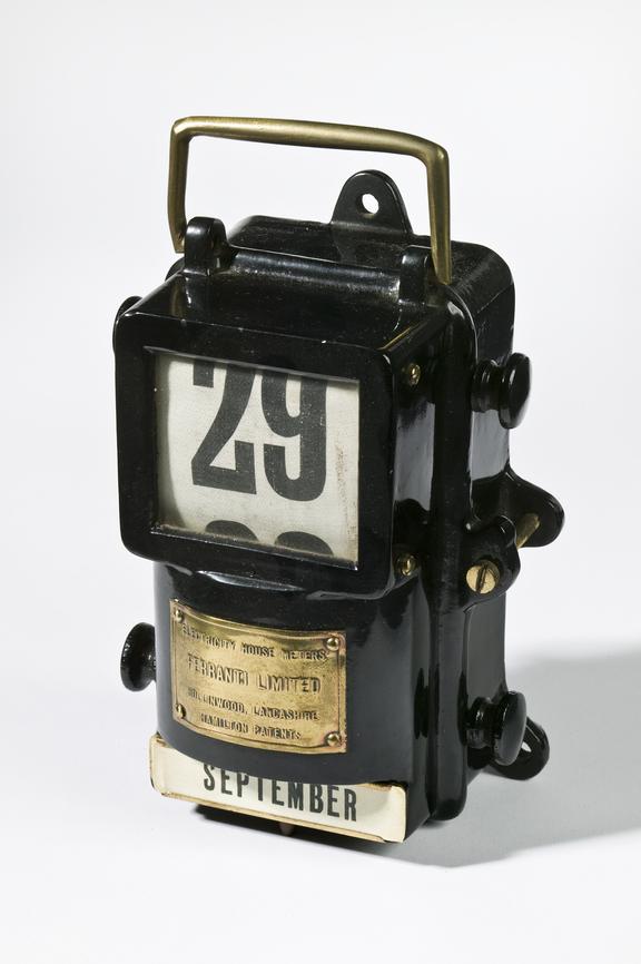 Desk calendar | Science Museum Group Collection