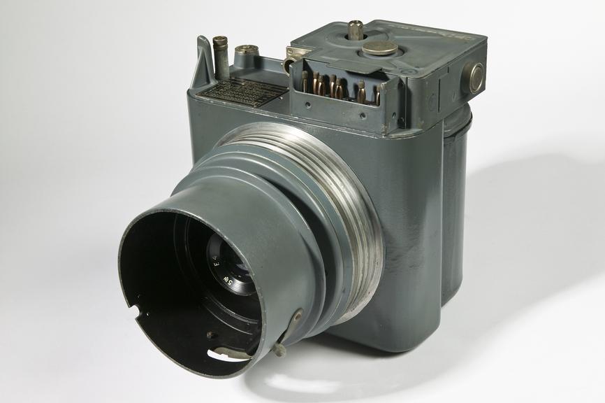Boxed Royal Air Force Type F24 aerial survey camera | Science Museum ...