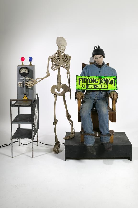 Replica of the electric chair at Sing Sing prison in New York | Science ...