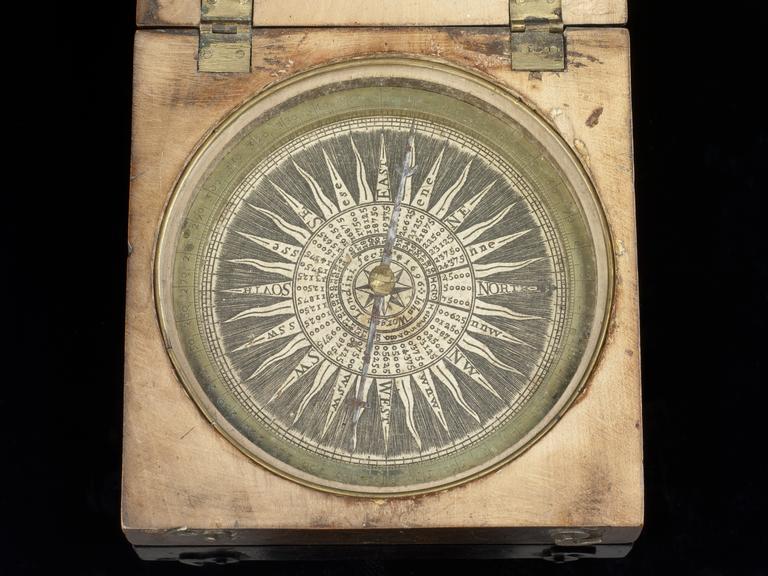 Magnetic compass by John Worgan, 1696 | Science Museum Group Collection