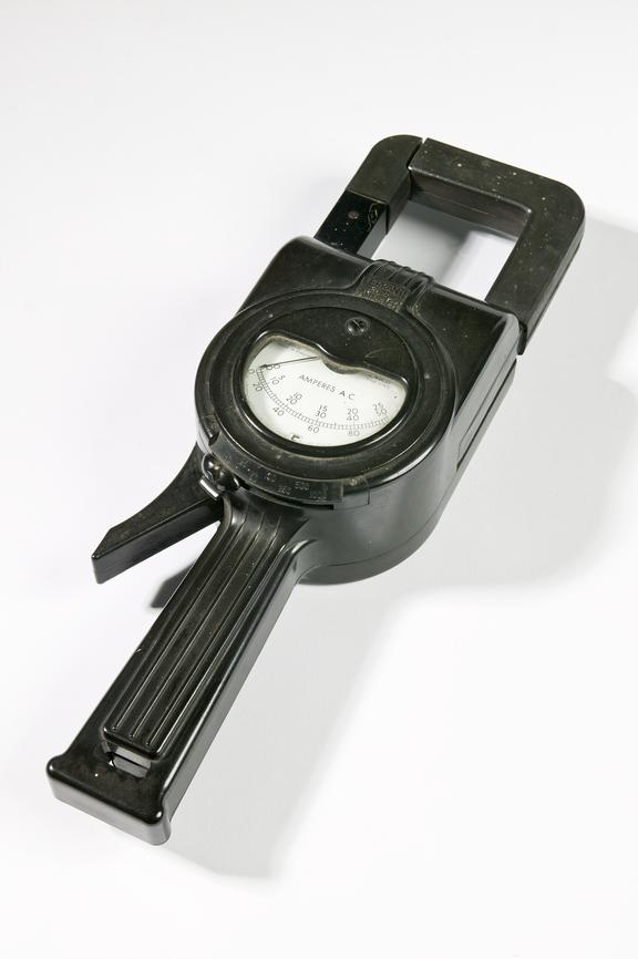 Ferranti model V1800 electric meter | Science Museum Group Collection
