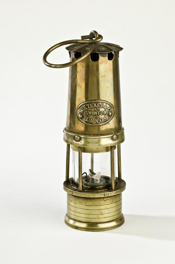 W E Teale & Co. Ltd oil safety lamp | Science Museum Group Collection