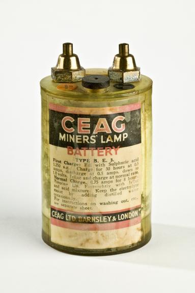Type B.E.3 miner's lamp battery | Science Museum Group Collection