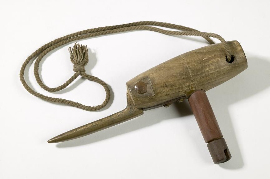 Key for use with an exploder box | Science Museum Group Collection