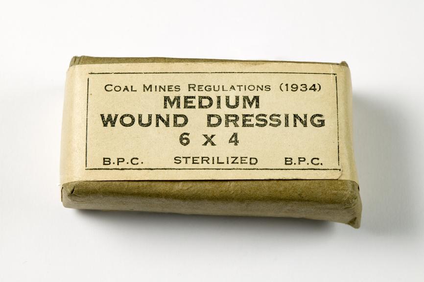 Sterile medium wound dressing | Science Museum Group Collection