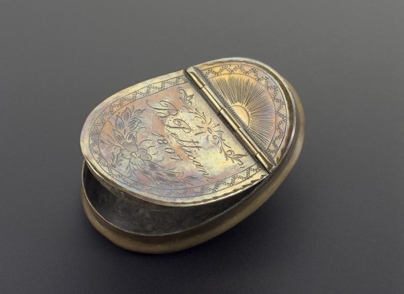 Oval snuff box, England, 1807 | Science Museum Group Collection