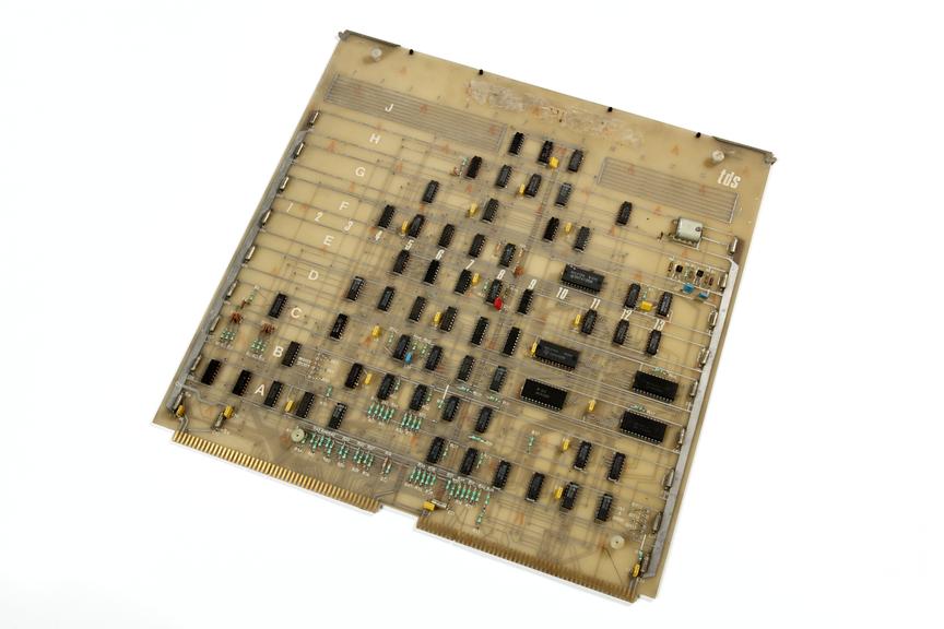 Nova 3/12 minicomputer | Science Museum Group Collection