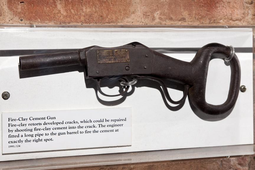 'E.B. Gun' fire-clay cement gun | Science Museum Group Collection